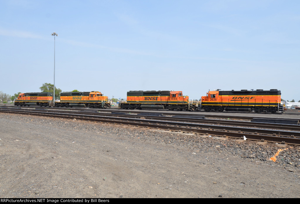 A lone GP with some SD's at Pasco